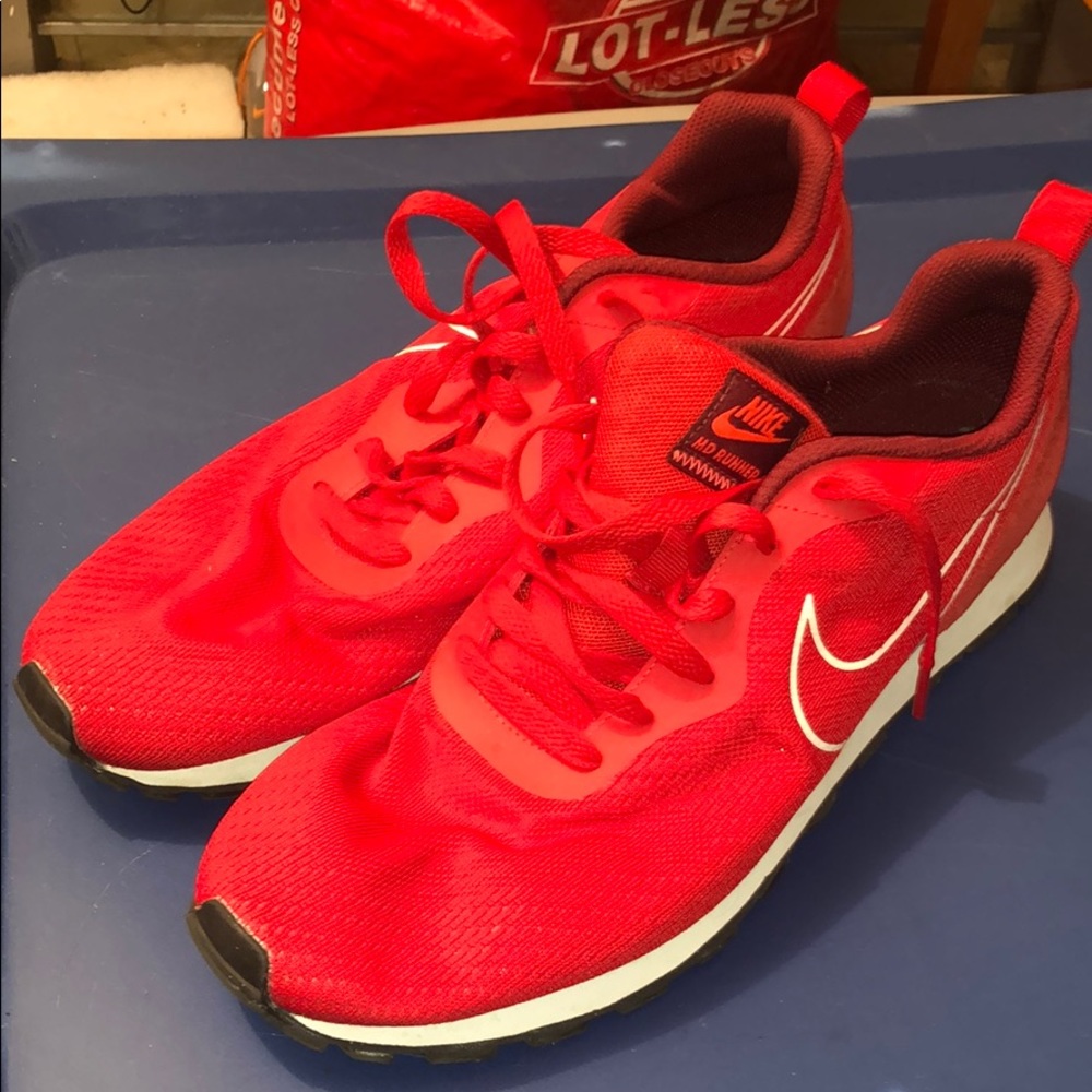 Nike Red Apple - Gem